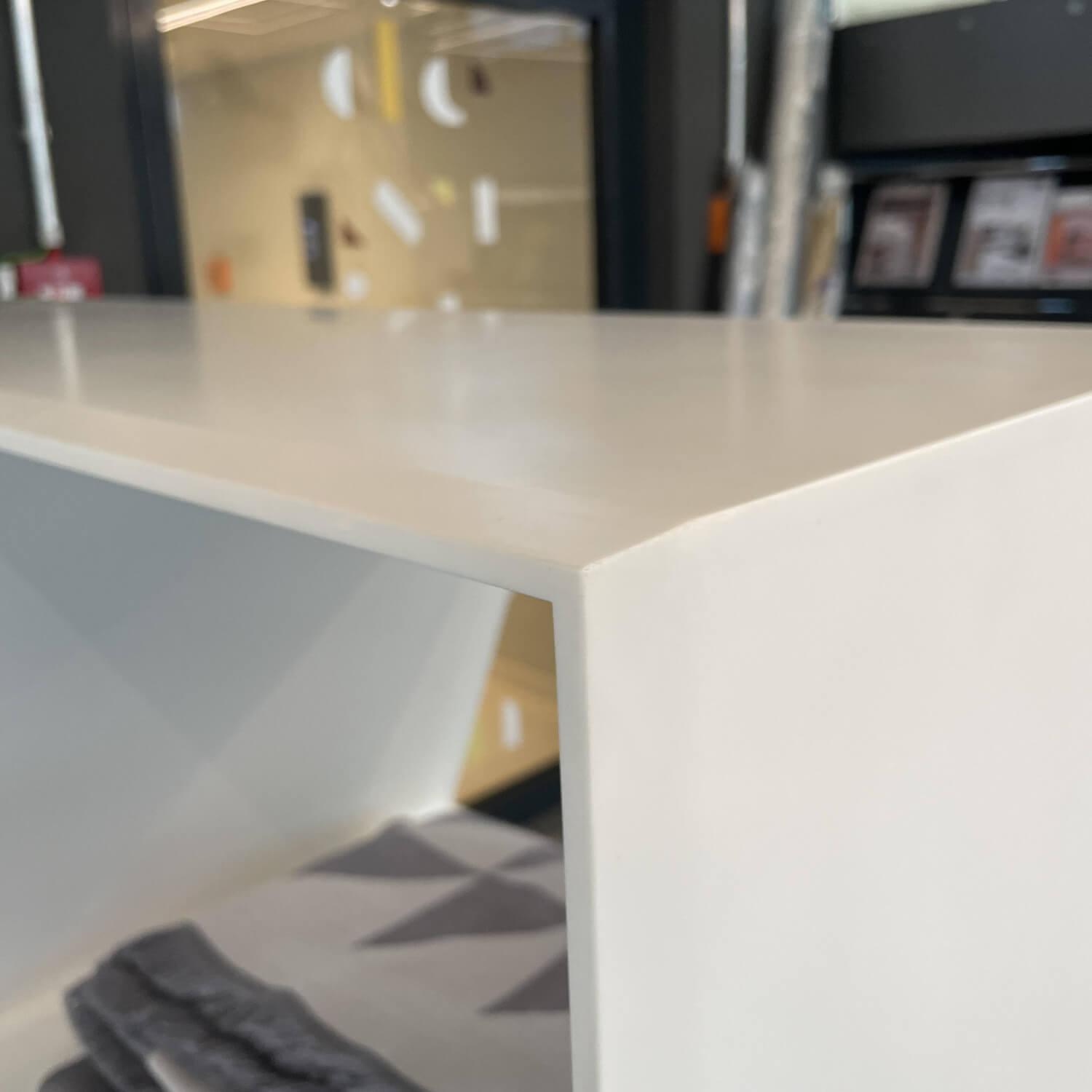 B&B Italia Regal Shelf X 258-42-60299 | MÖBELFIRST.DE!