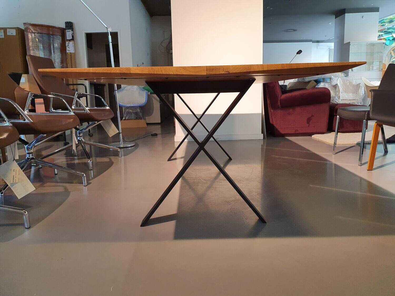 More Esstisch Lax Eiche Massiv 166-06-20707 | MÖBELFIRST.DE!