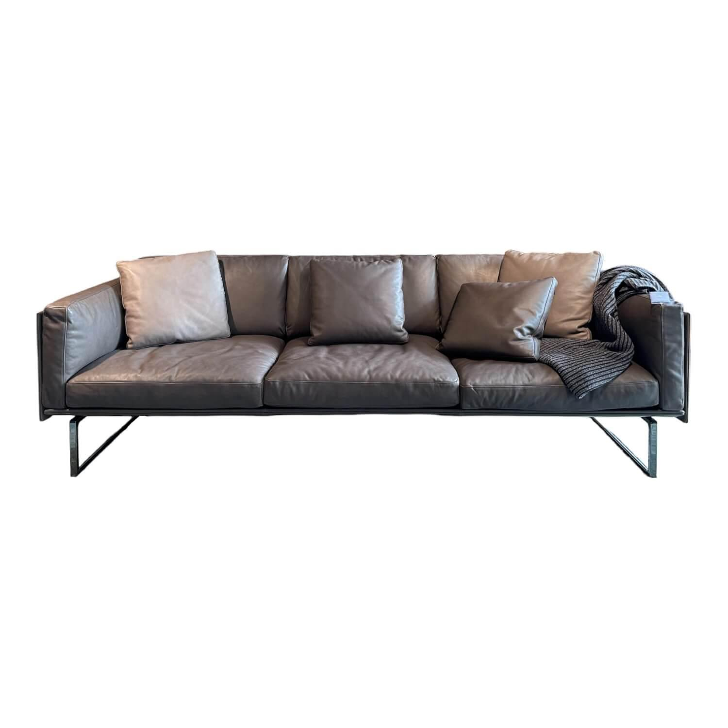 Cassina Sofa 202 06 Leder 215-01-77913 | MÖBELFIRST.DE!