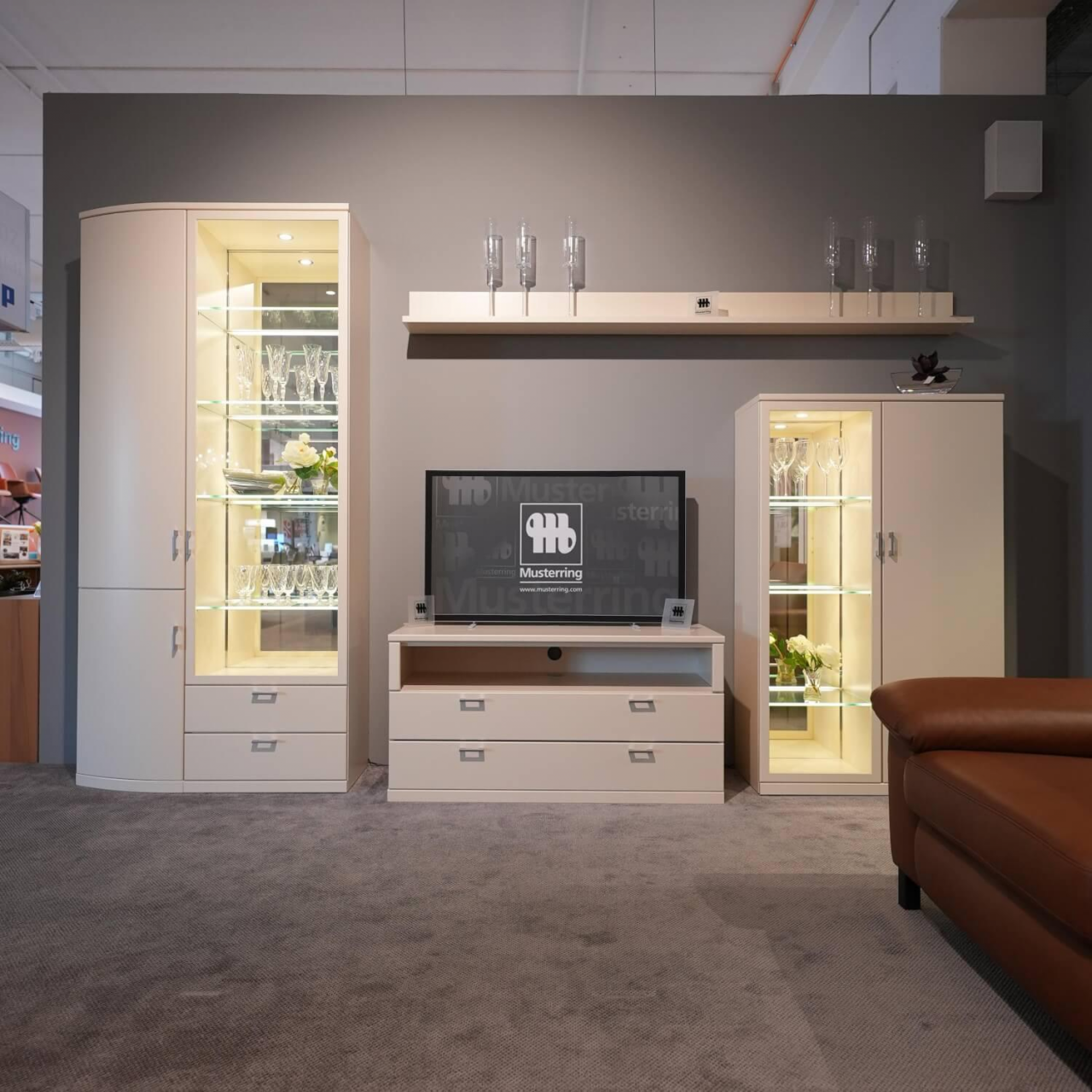 Musterring Wohnwand Kira 24003 442-42-79890 | MÖBELFIRST.DE!