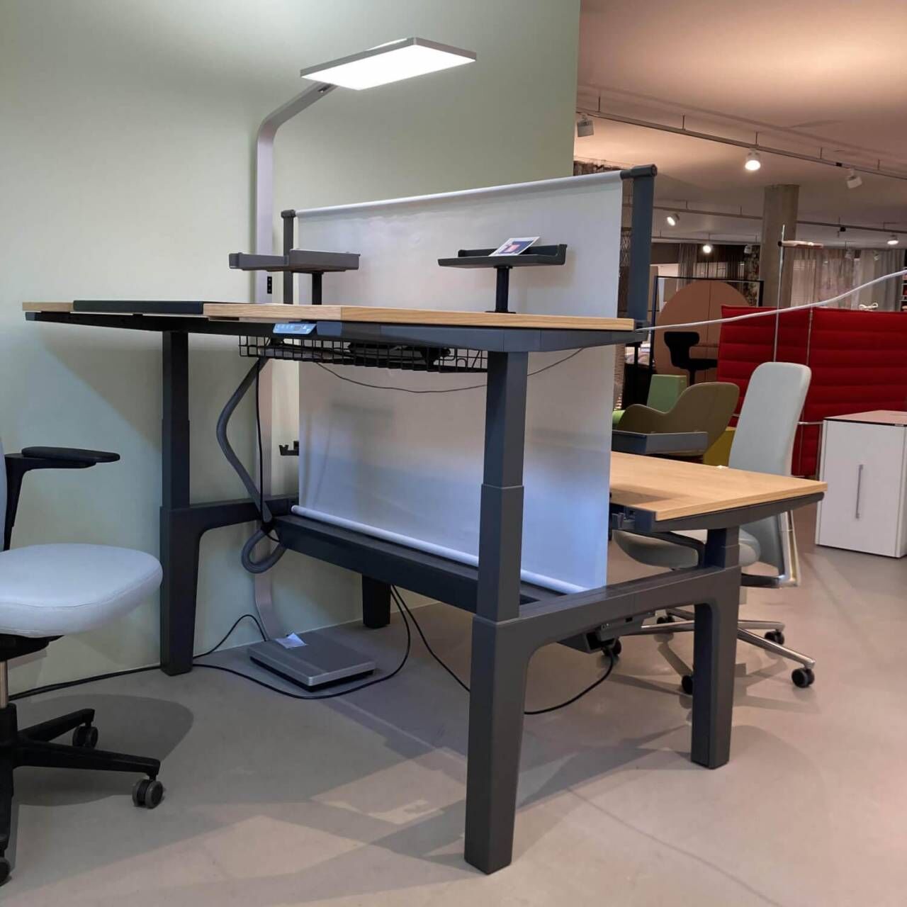 Vitra Schreibtisch 112-06-06644 | MÖBELFIRST.DE!